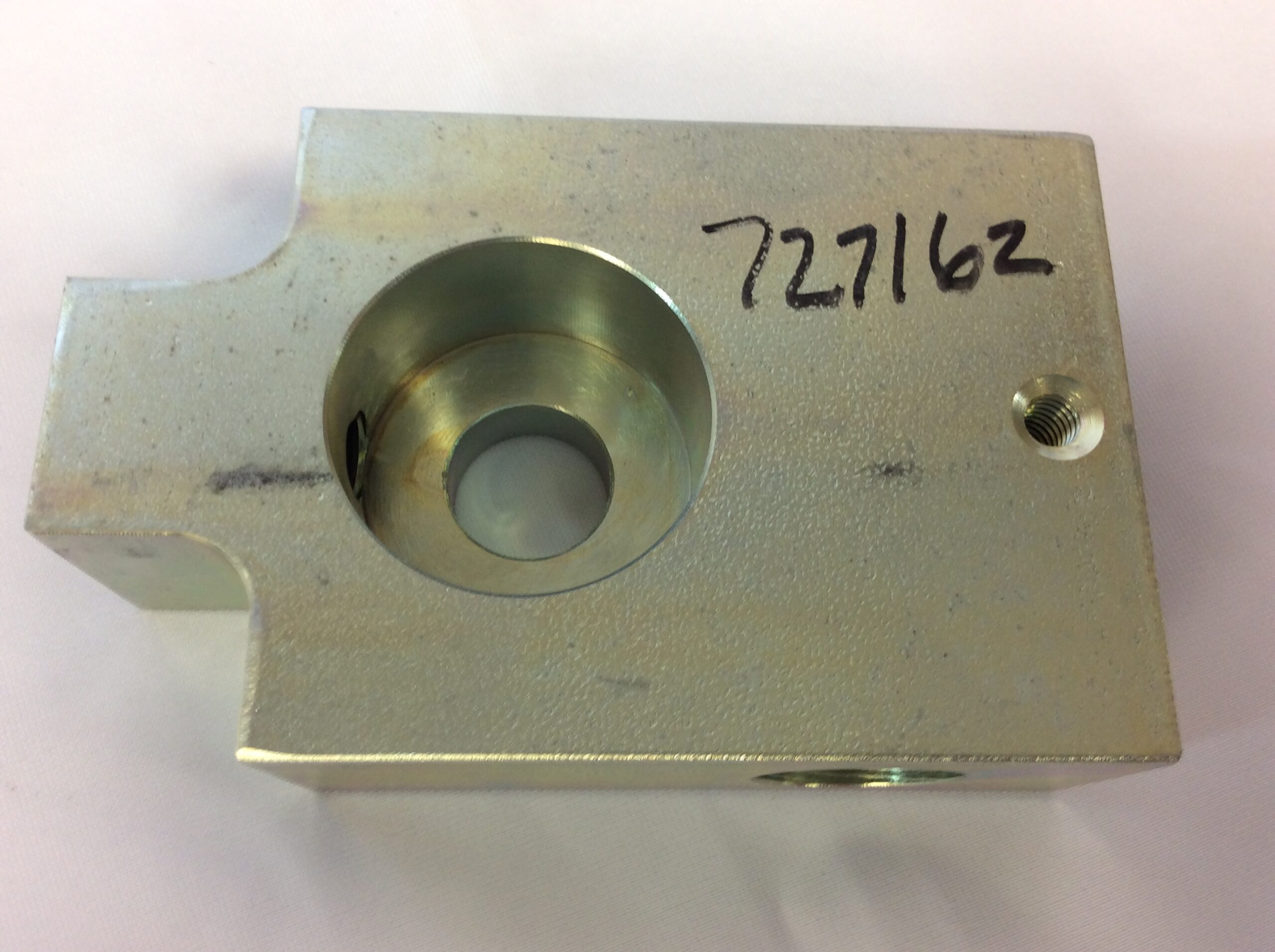 L-Arm Cylinder Mounting Block – 2nd Generation Autogrip - Chevron ...