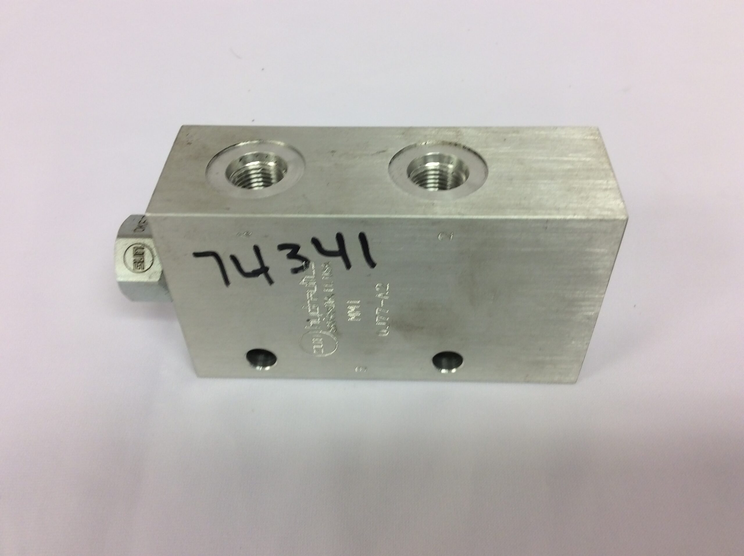 Flow Divider – Center Balance * Specify Cast Aluminum or Steel ...